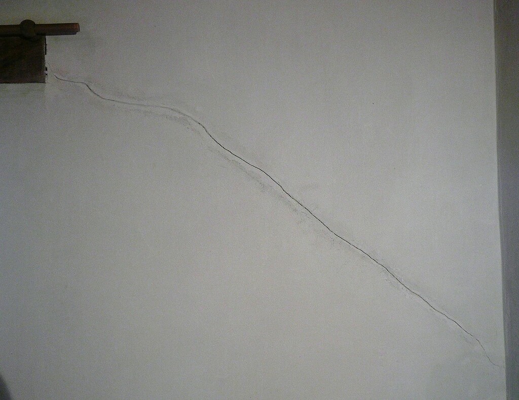 What to use to fill crack in lime render? - Property & Home - Survive ...