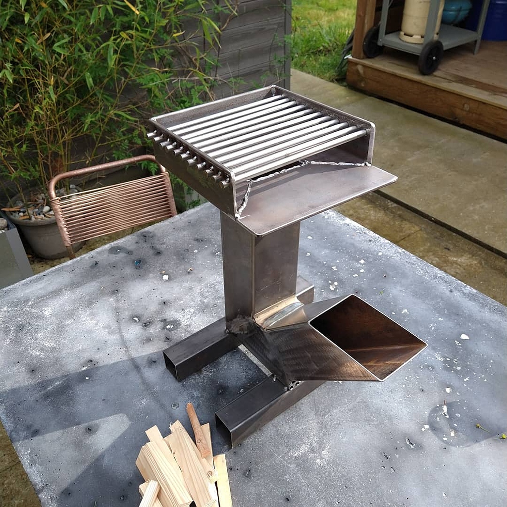 Rocket Stove BBQ Grill DIY - DIY - Survive France